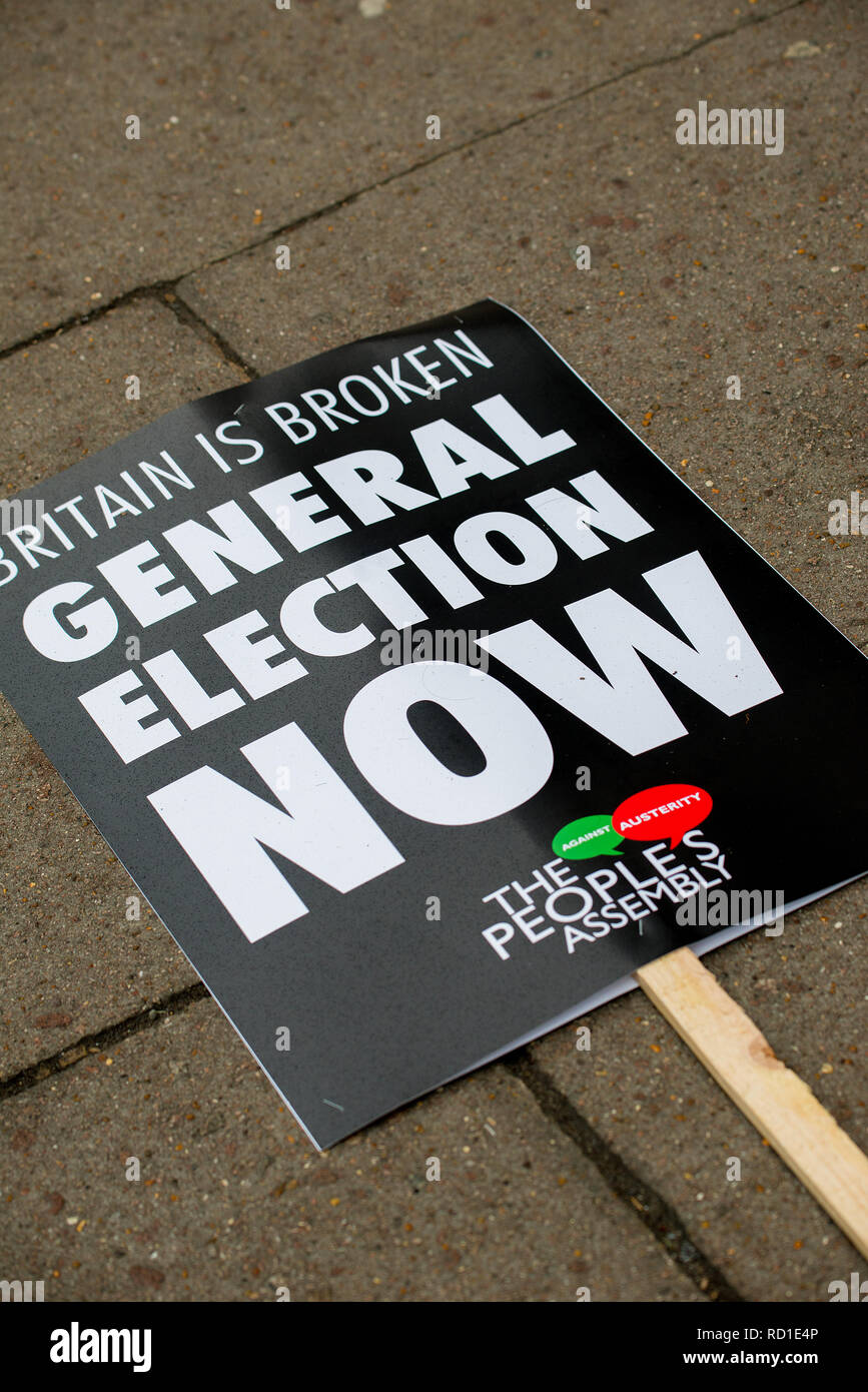 Election posters uk hi-res stock photography and images - Alamy