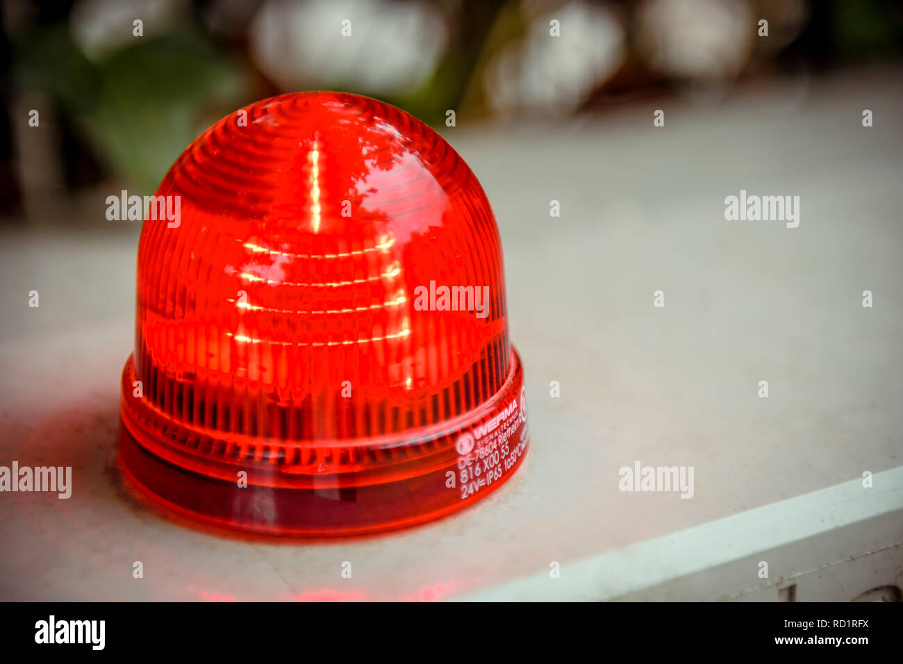 Red alarm light hi-res stock photography and images - Alamy