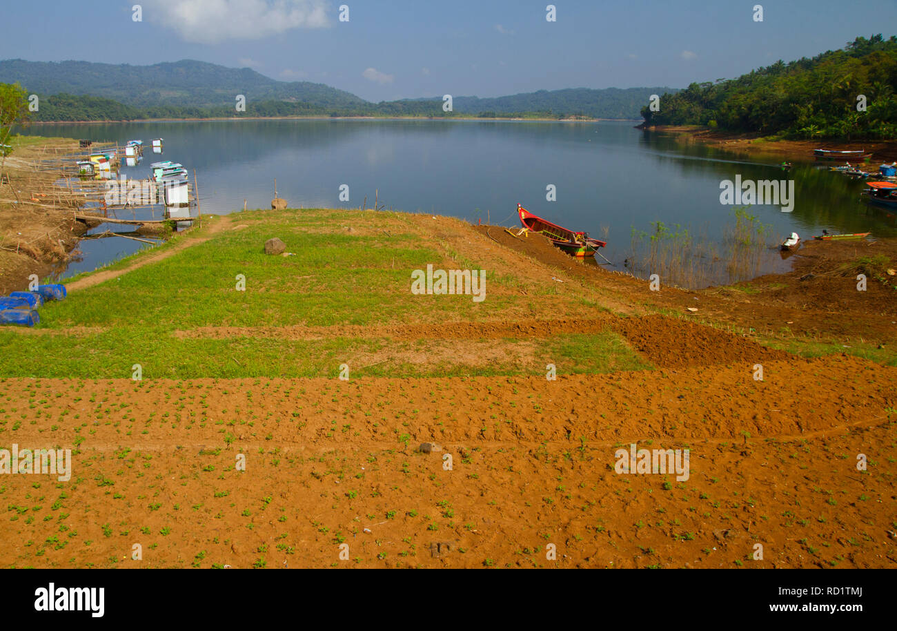 Wadaslintang lake hi-res stock photography and images - Alamy