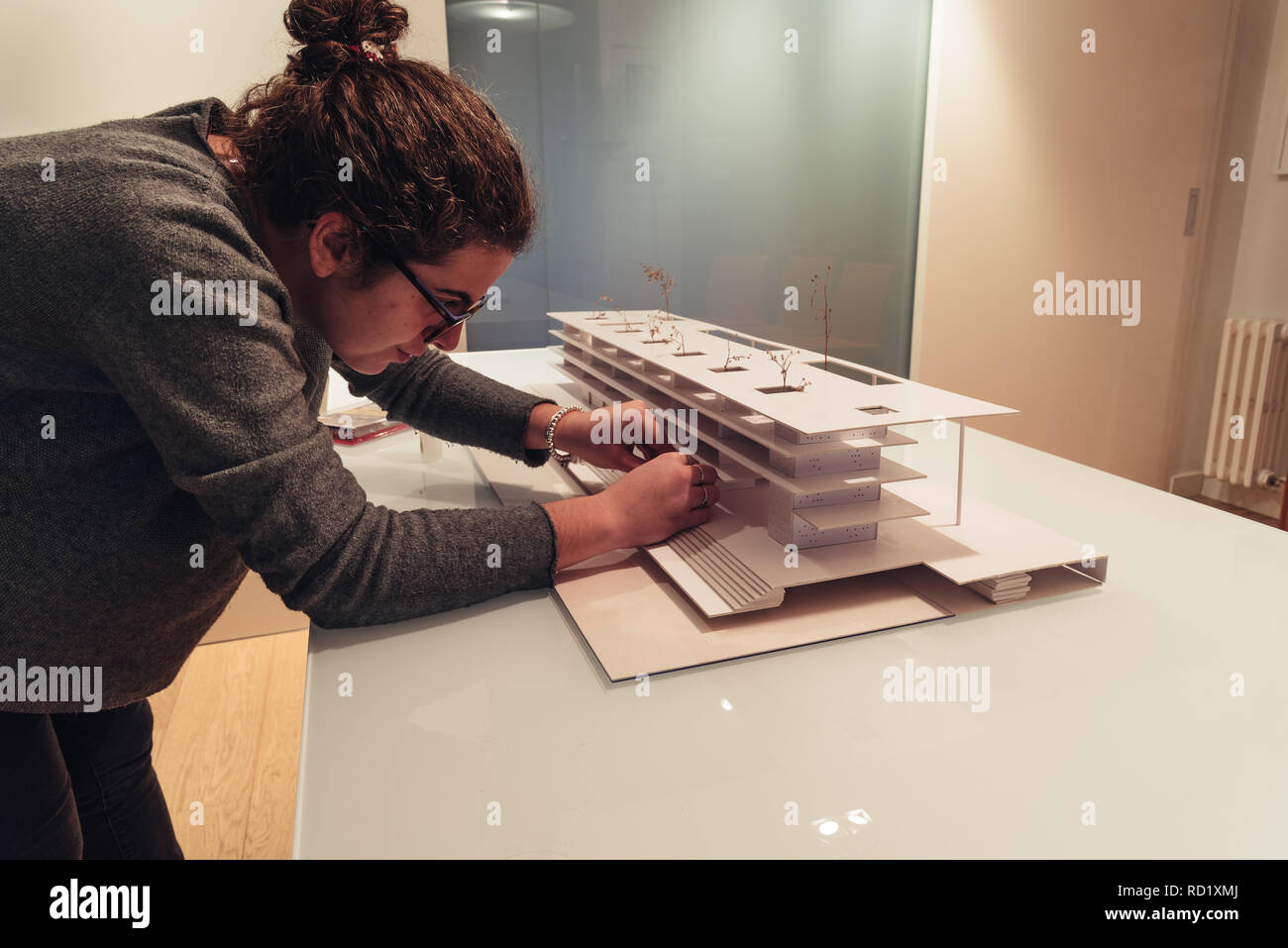Cardboard model architect hi-res stock photography and images - Alamy