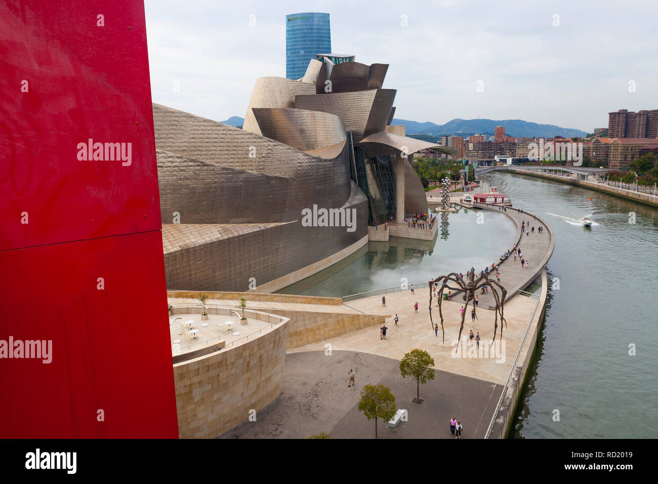 Modern architecture in spain hi-res stock photography and images - Alamy