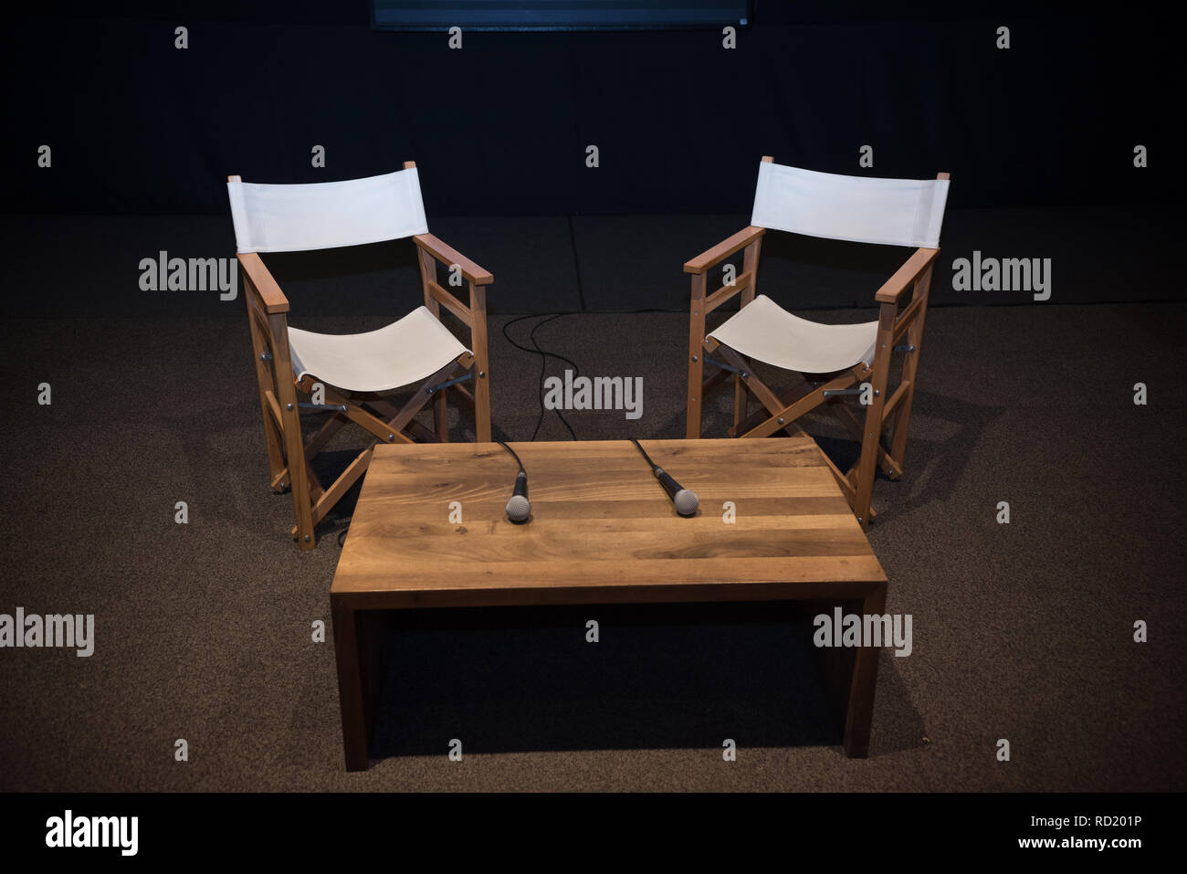 Auditorium lecture hall hi-res stock photography and images - Alamy