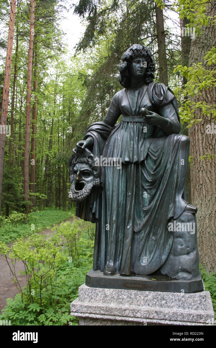 Sculpture art statue park bust statue hi-res stock photography and ...