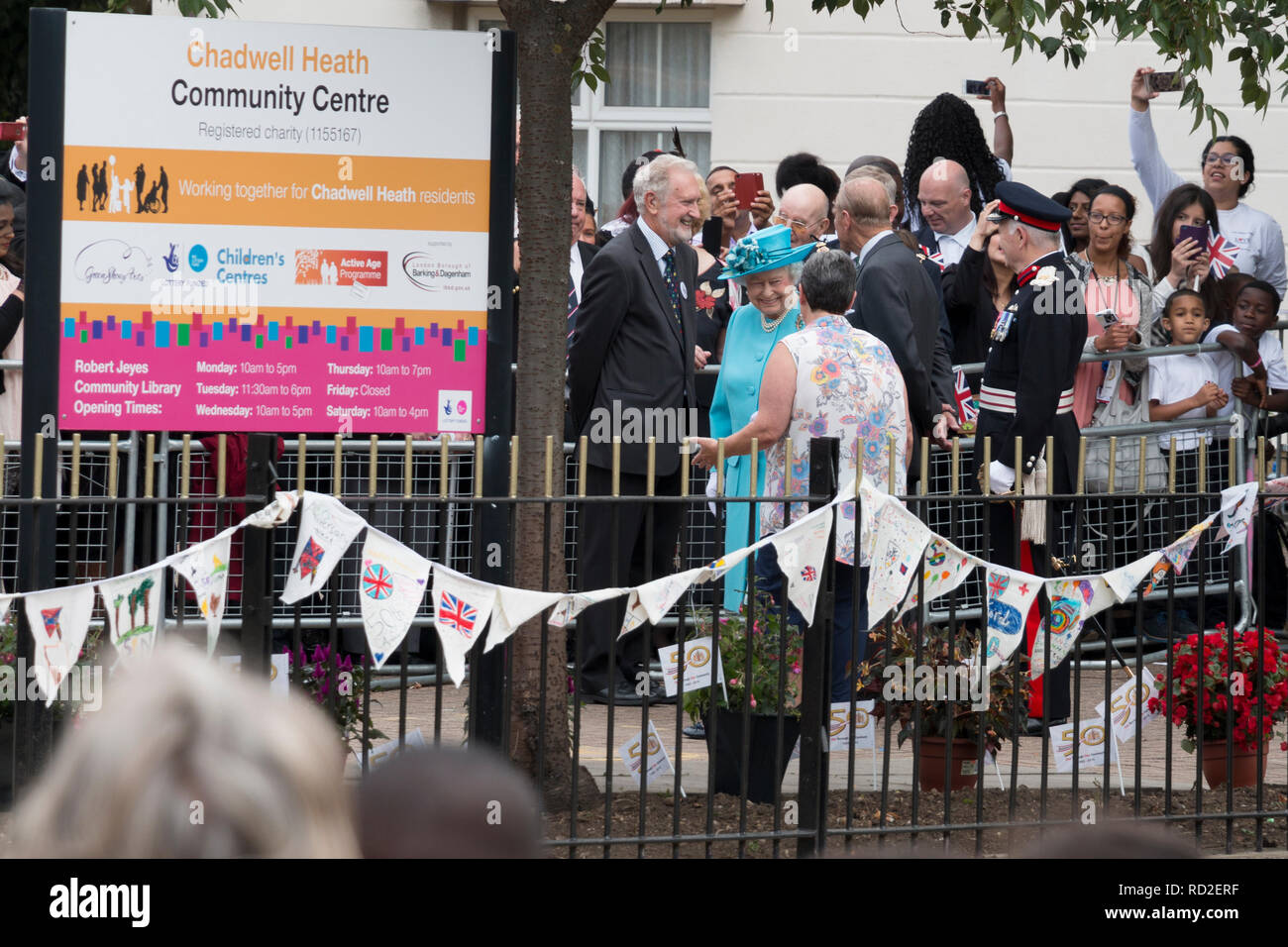 Elizabeth II queen of Britain visiting Chadwell Heath to celebrate 50th ...
