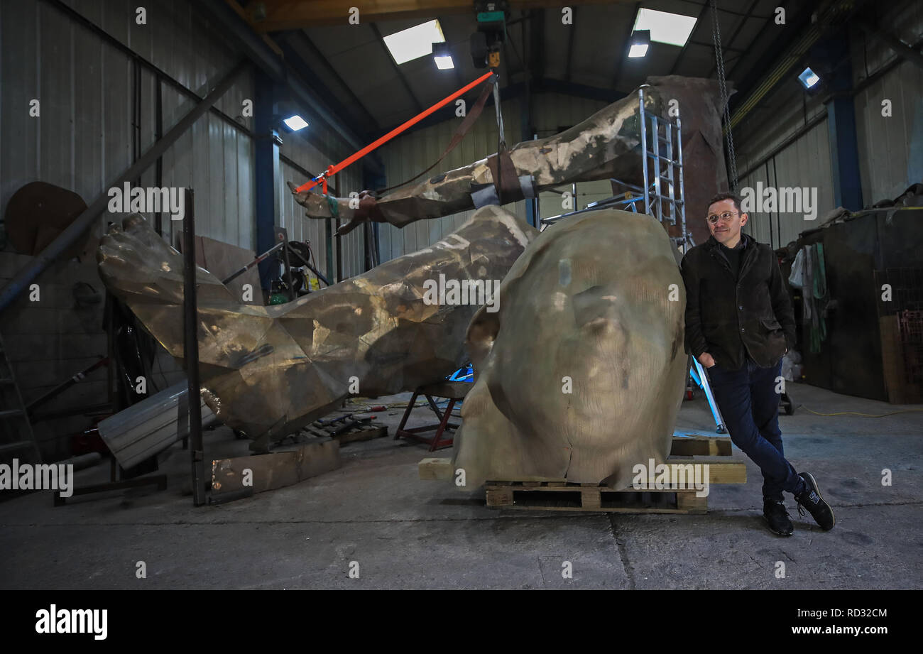 "Messenger' a 23 foot by 30 foot sculptor by artist Joseph Hillier ...