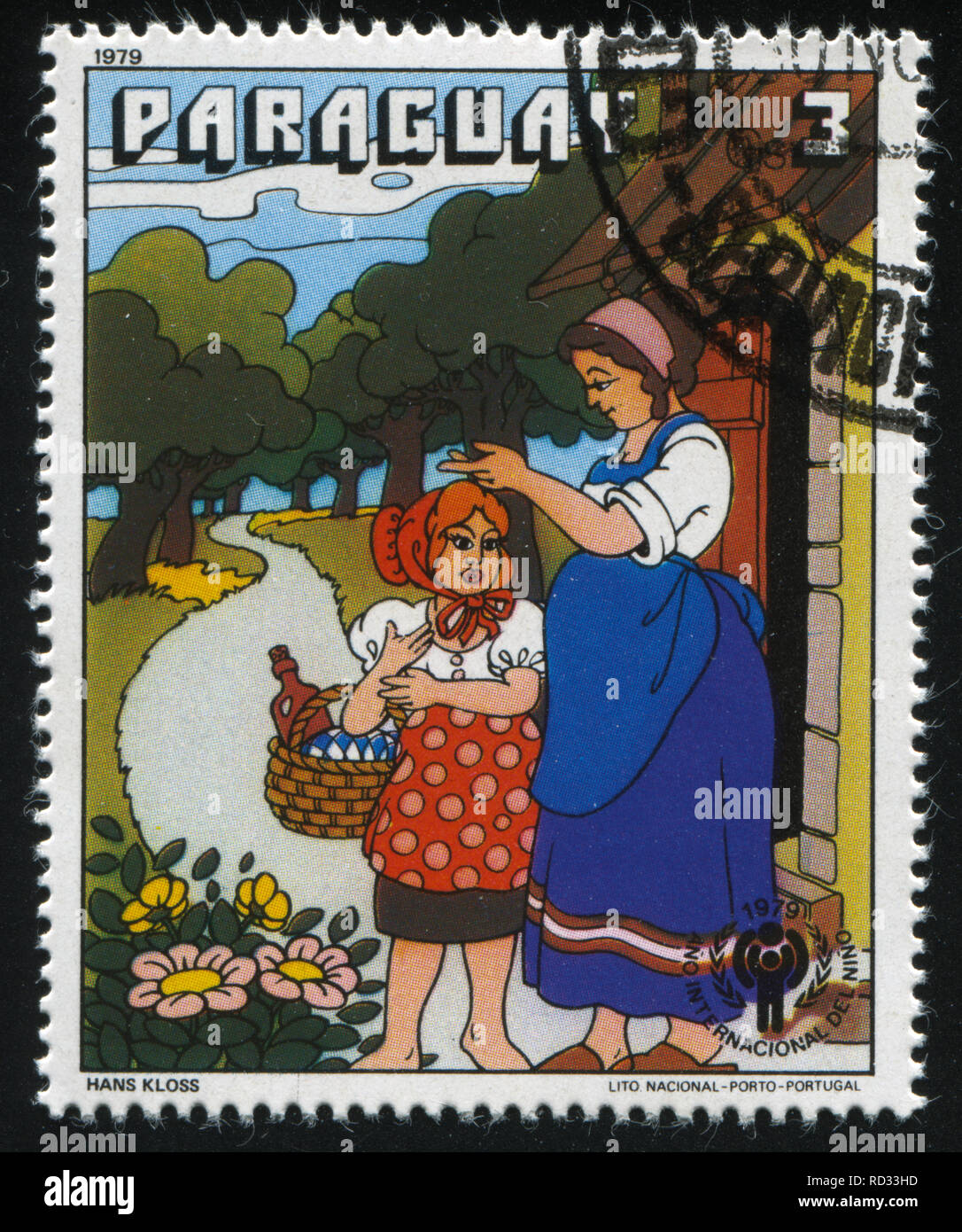 Little red riding hood book hi-res stock photography and images - Alamy