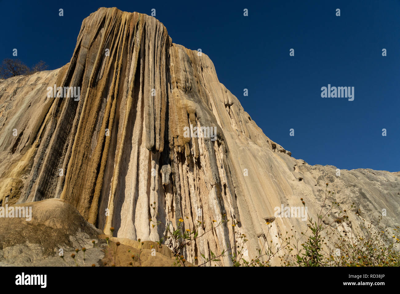 Facing petrified waterfall, Hierve el agua, Mexico Stock Photo - Alamy