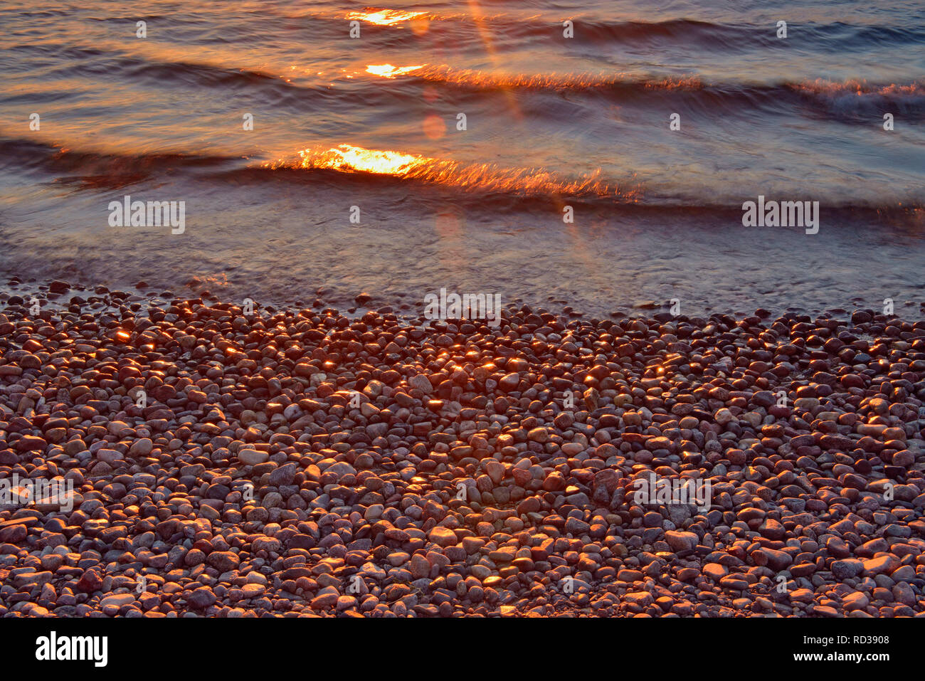 Ennadai lake hi-res stock photography and images - Alamy