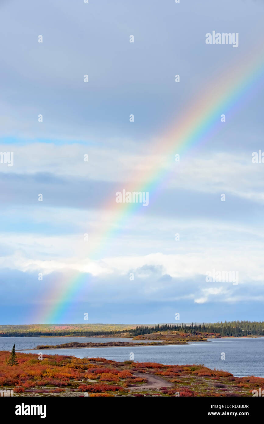 Ennadai lake hi-res stock photography and images - Alamy