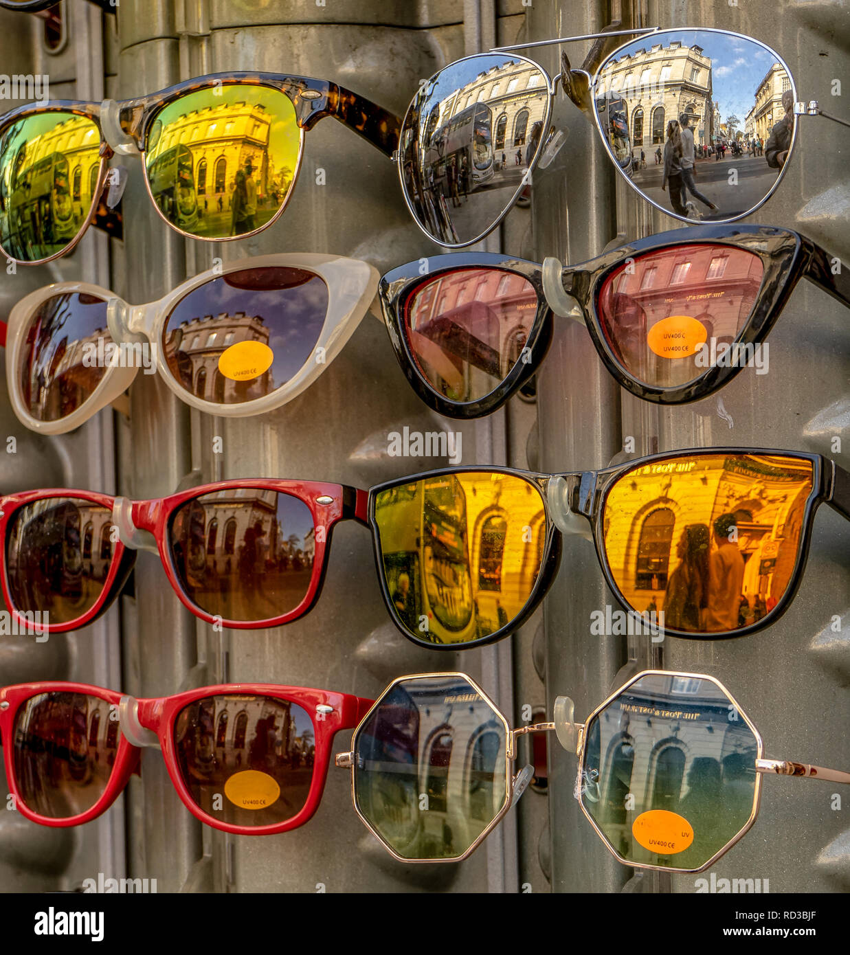 Lively display hi-res stock photography and images - Alamy