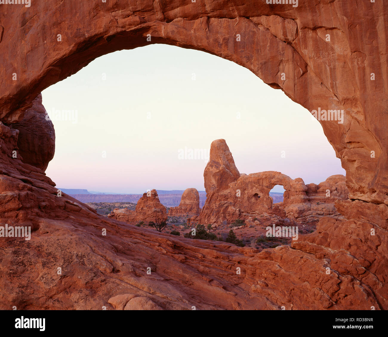 USA, Utah, Arches National Park, Dawn view through North Window to ...