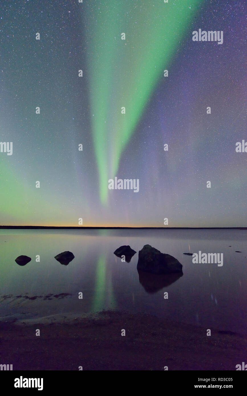 Aurora borealis (Northern lights) over Ennadai Lake, Arctic Haven Lodge ...