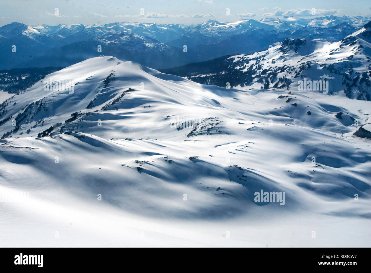 Canada snow mountain hi-res stock photography and images - Alamy