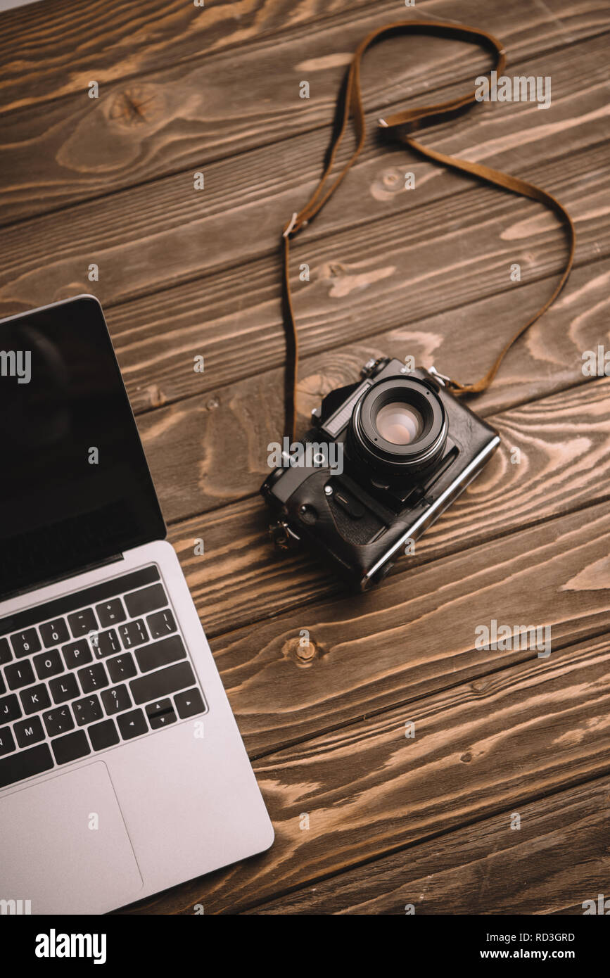 Laptop retro photo camera hi-res stock photography and images - Alamy