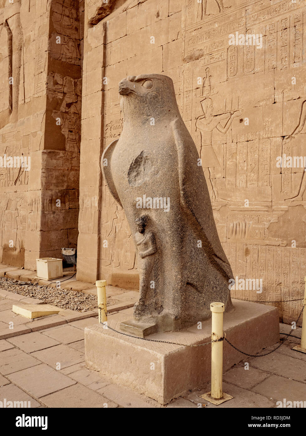 Statue of horus in the temple of edfu hi-res stock photography and ...