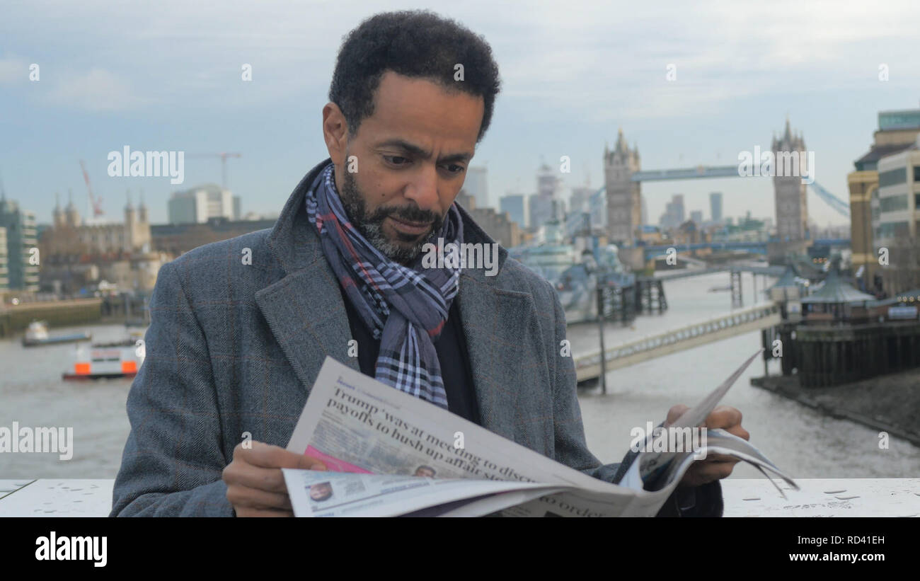 Newspaper london skyline hi-res stock photography and images - Alamy