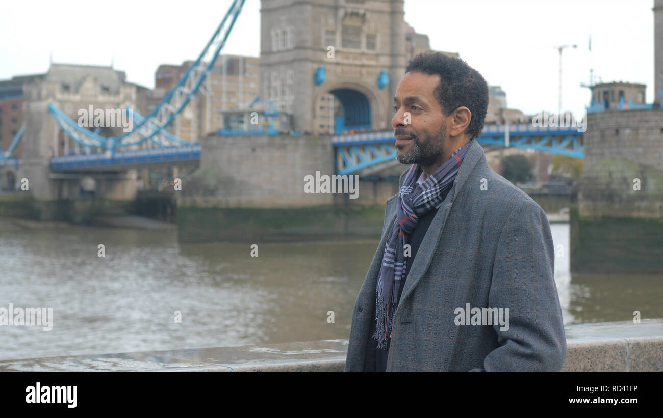 Man travels to London for sightseeing Stock Photo - Alamy