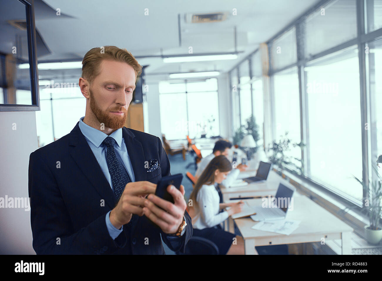 Happy elegant man talking mobile hi-res stock photography and images ...