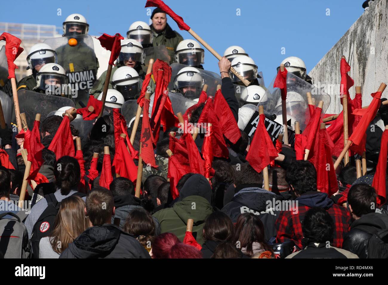Athens, Greece. 17th Jan, 2019. University students argue with riot ...