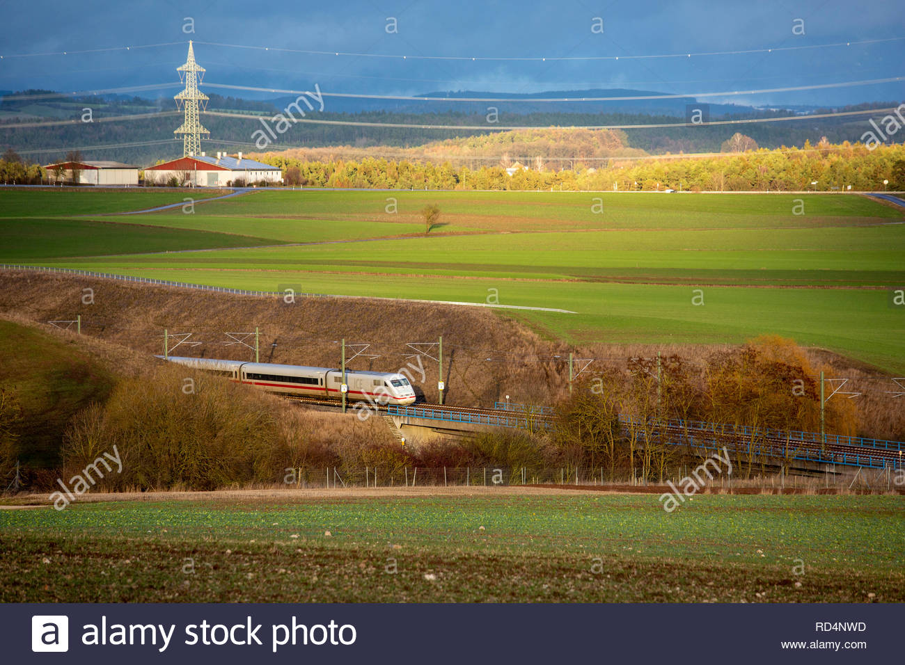 Europe high speed trains countryside hi-res stock photography and ...