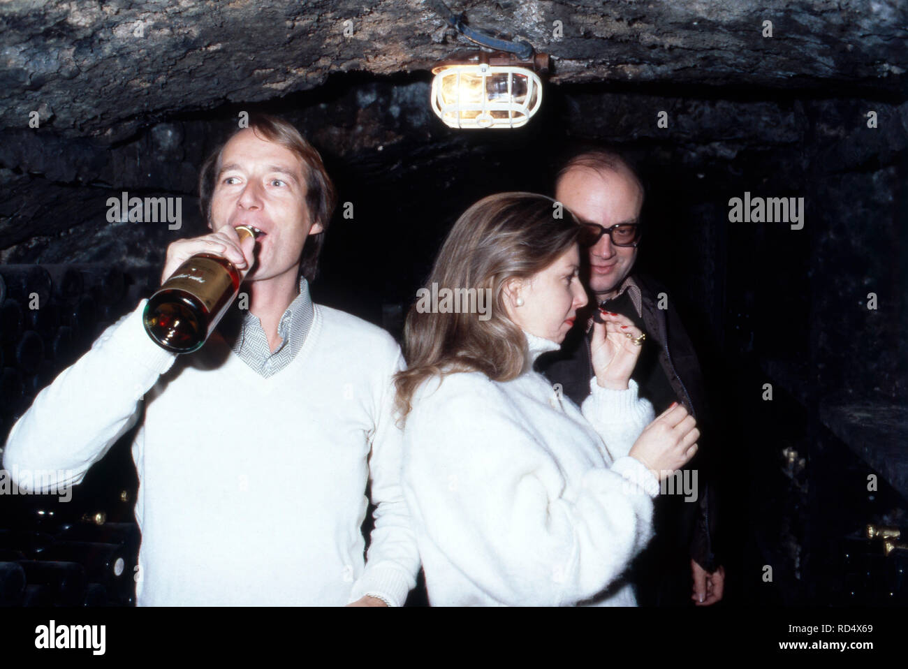 Michael Prinz von Preußen und Ehefrau Jutta helfen bei der Weinlese im ...