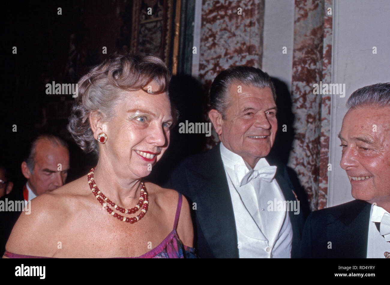 Tassilo Fürst von Fürstenberg mit Ehefrau Cecilie in Strobl, Österreich ...