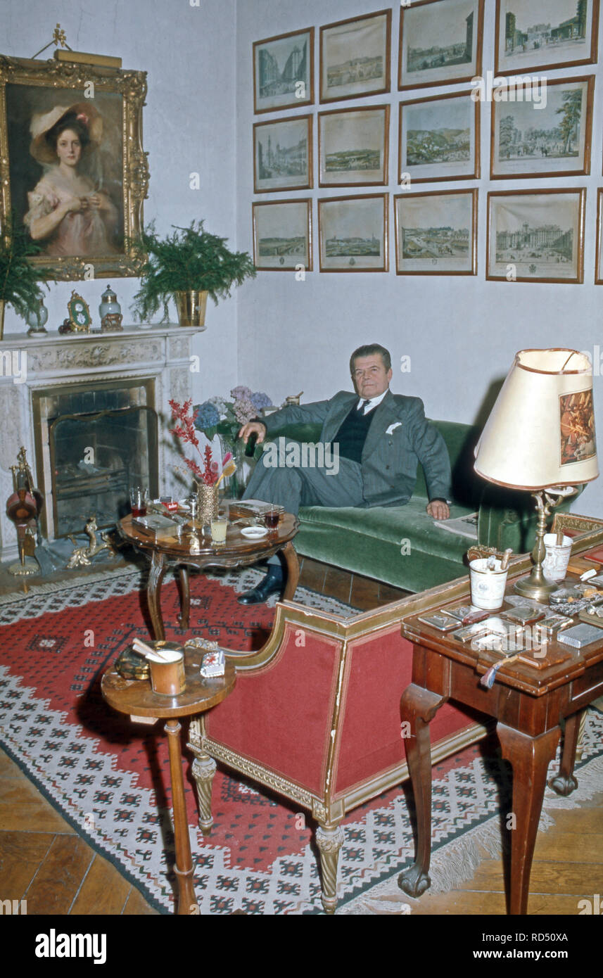 Tassilo Fürst von Fürstenberg in seinem Anwesen in Strobl, Österreich ...