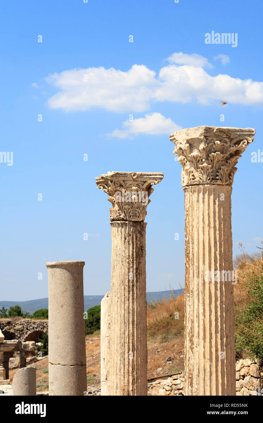 Ephesus turkey columns row hi-res stock photography and images - Alamy