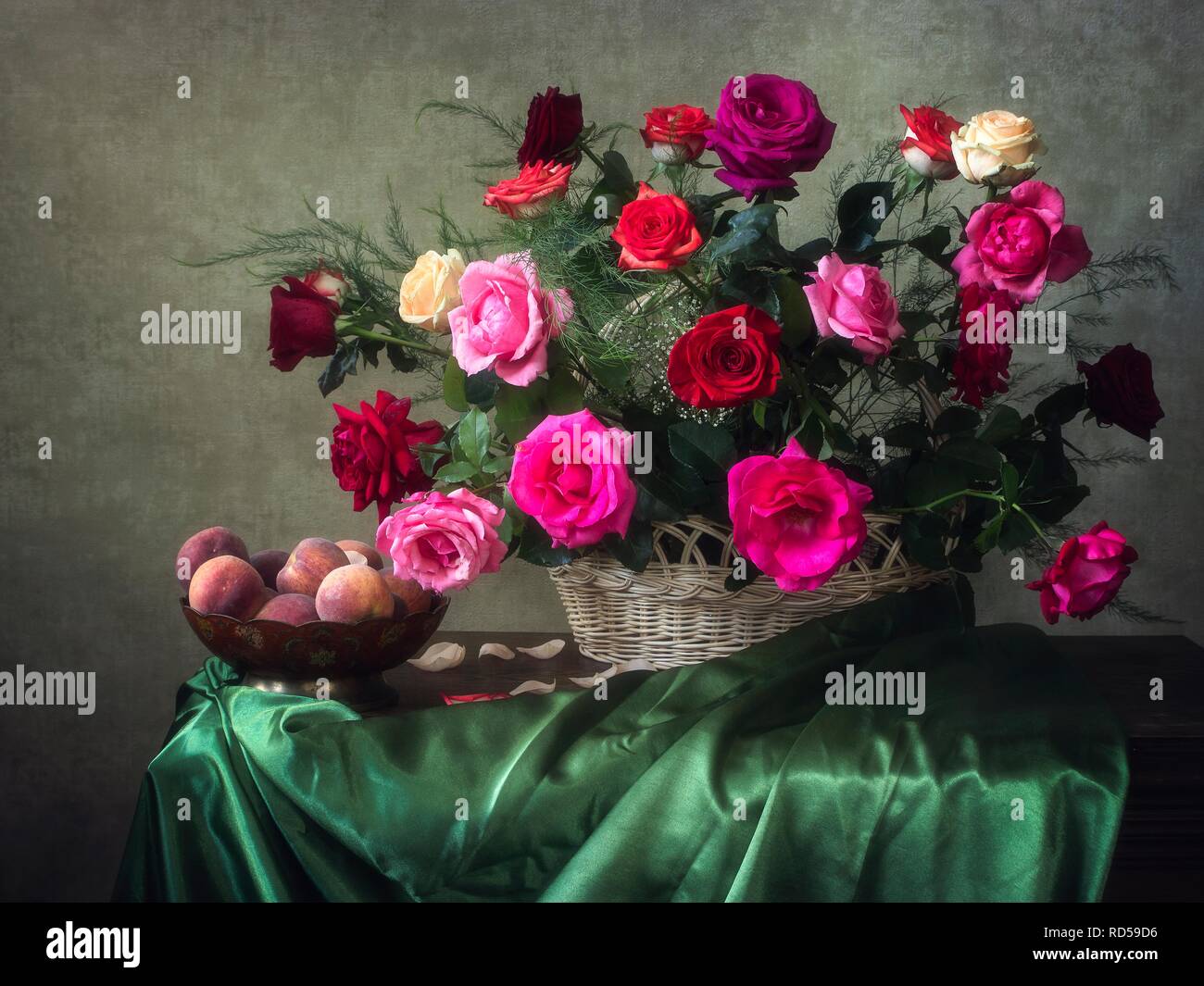 Still life with bouquet of garden roses Stock Photo - Alamy