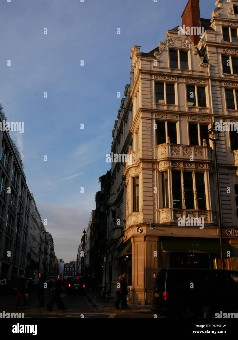 North mayfair hi-res stock photography and images - Alamy