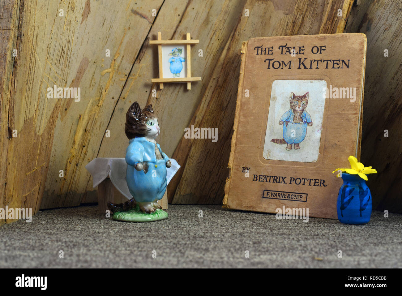 Vintage Beatrix Potter book of the Tale of Tom Kitten and Beswick ...