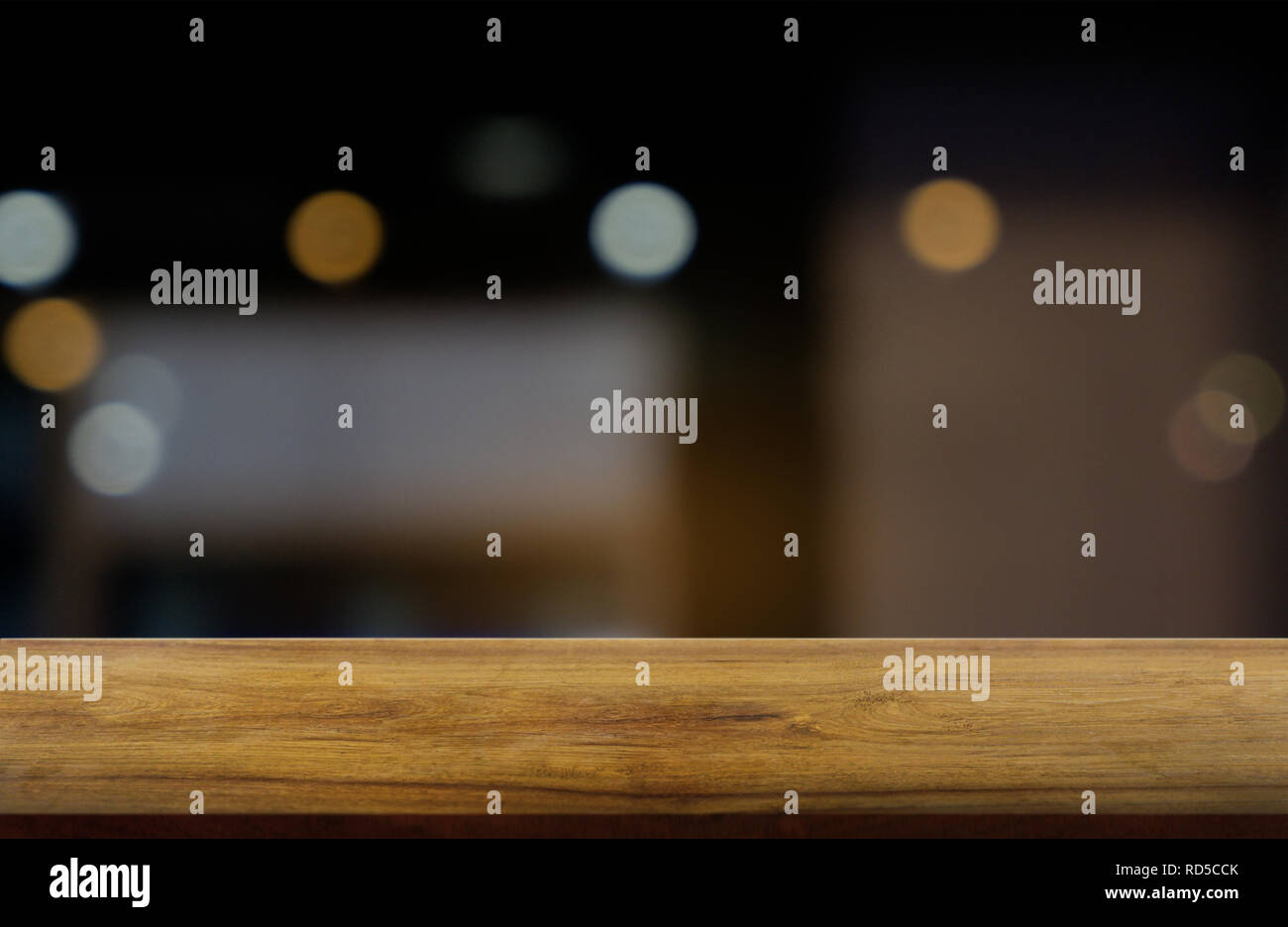 Empty dark shop interior hi-res stock photography and images - Alamy