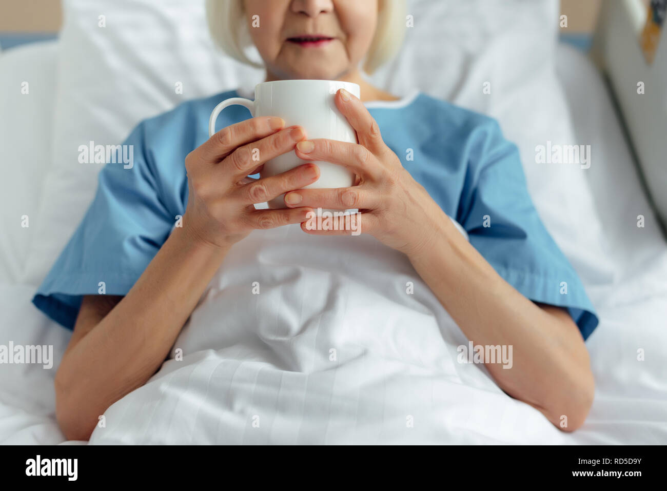 Patient hospital bed coffee hi-res stock photography and images - Alamy