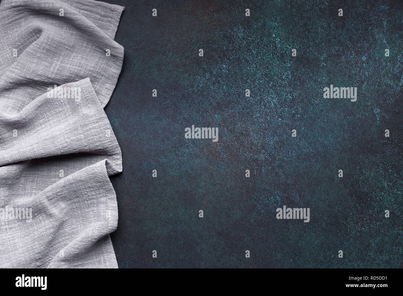 Tablecloth linen hi-res stock photography and images - Alamy