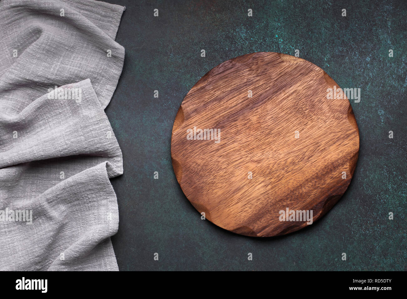 Wooden platter top Stock Photo - Alamy