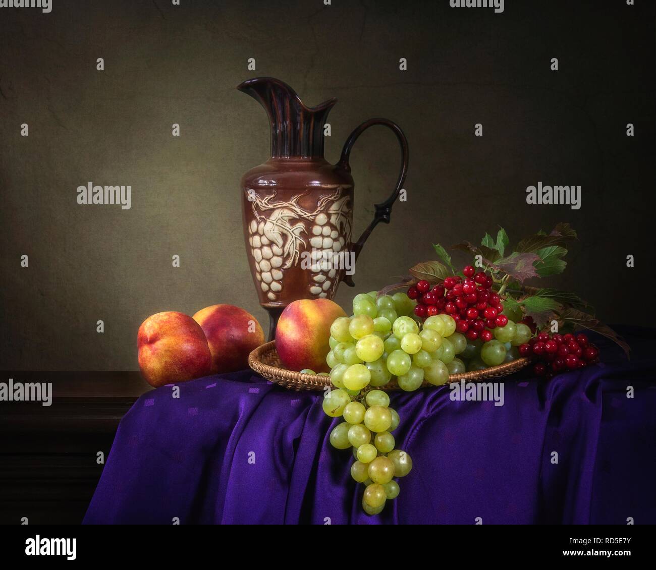 Still life with drapery hi-res stock photography and images - Alamy