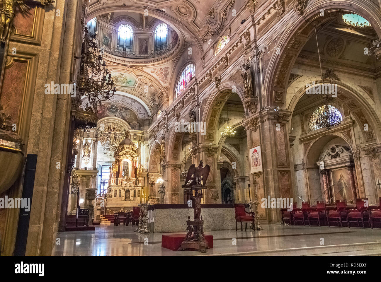 Santiago metropolitan cathedral hi-res stock photography and images - Alamy