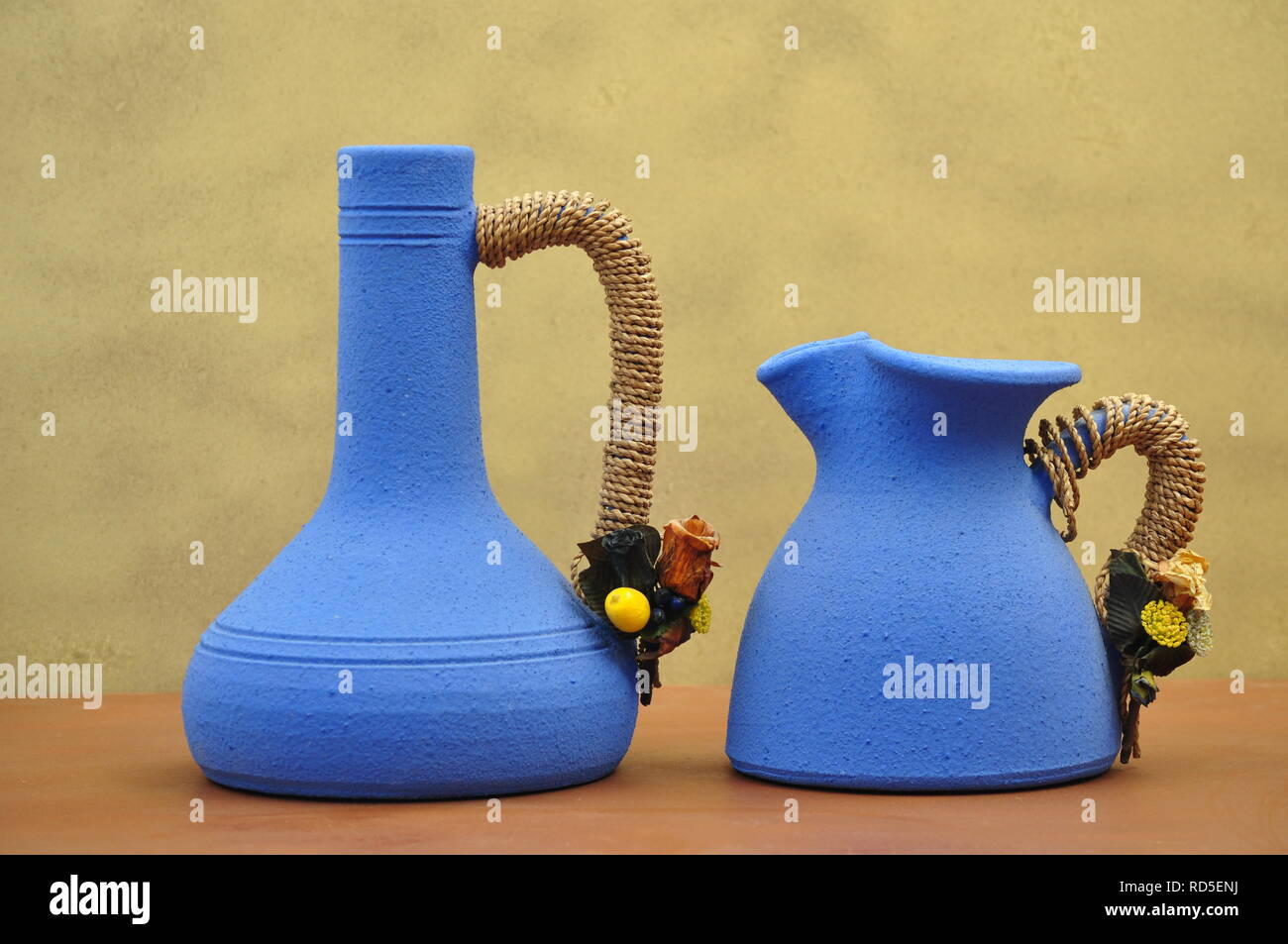 Handles adorned hi-res stock photography and images - Alamy