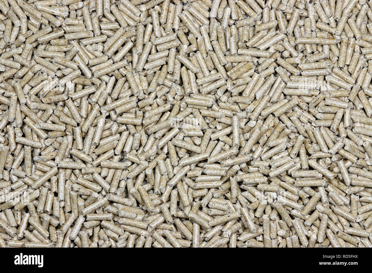 Wood pellets hi-res stock photography and images - Alamy