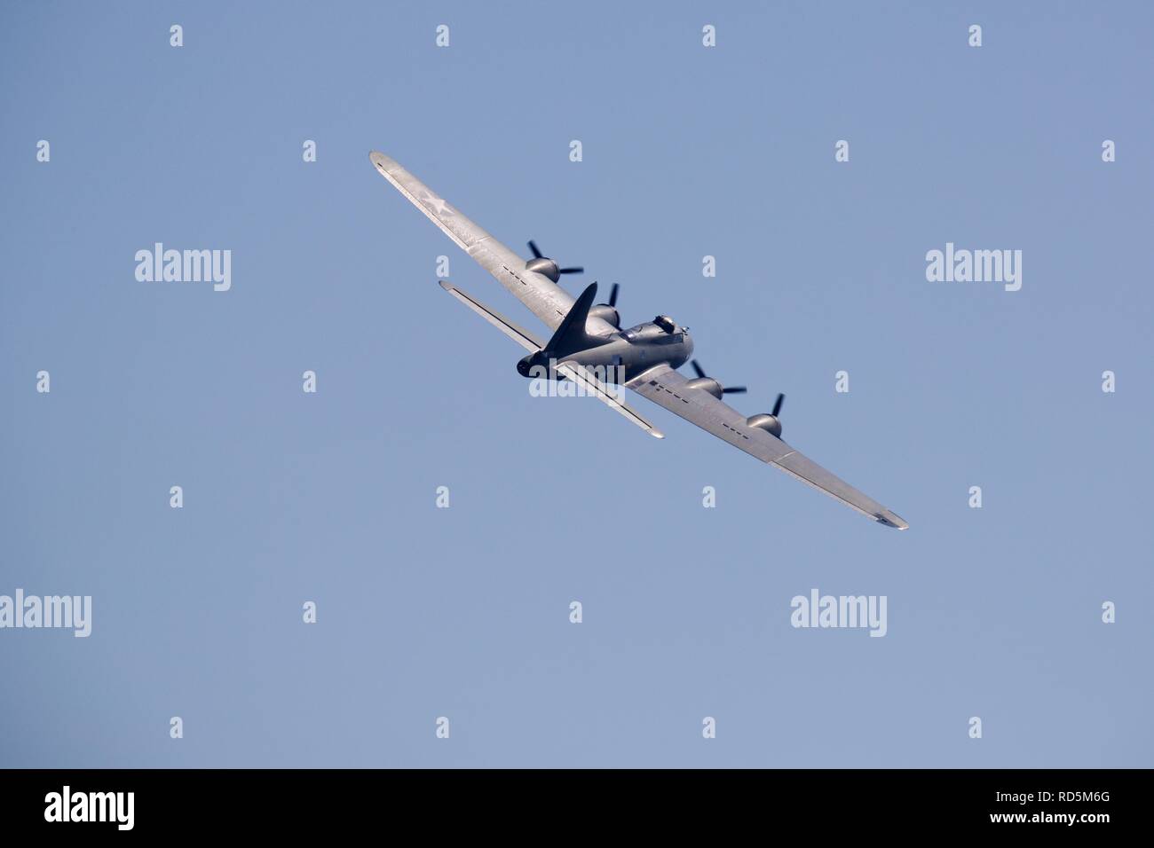 B-17 Flying Fortress G-BEDF Sally B flying at the 2018 Bournemouth Air ...