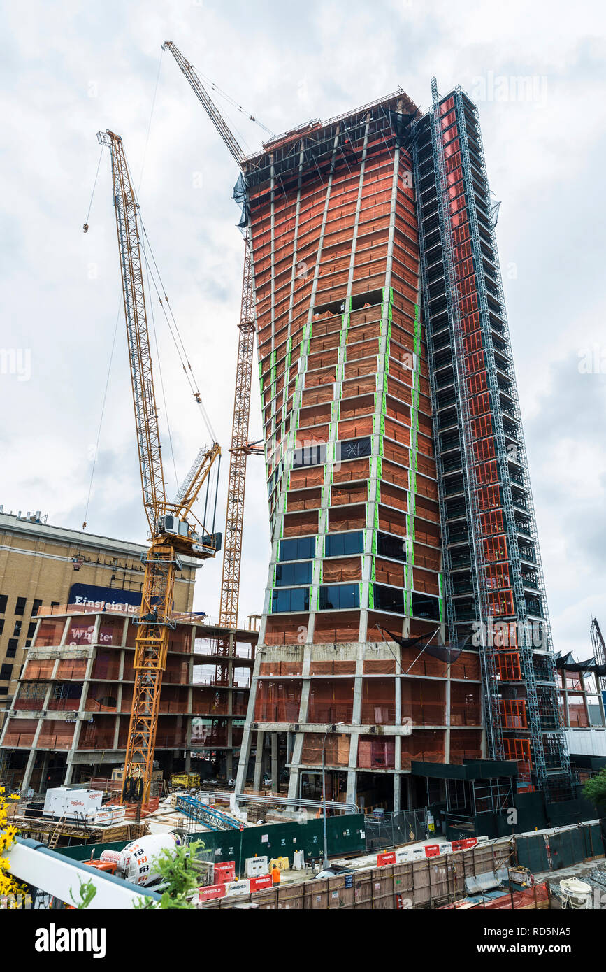 Manhattan elevator lift hi-res stock photography and images - Alamy