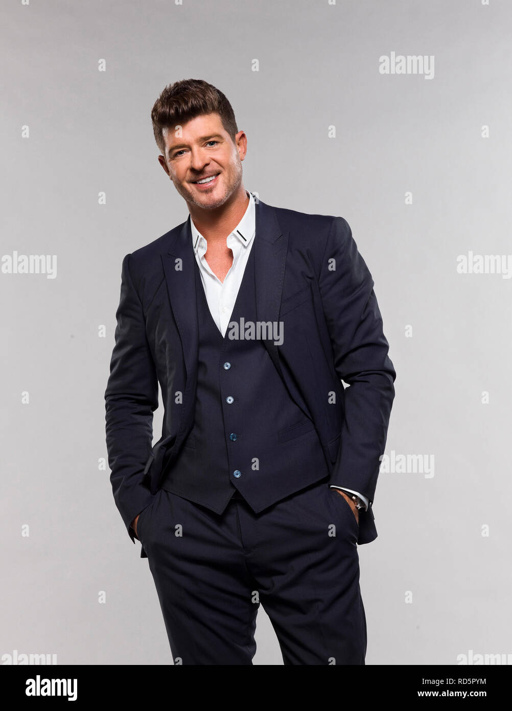 THE MASKED SINGER, Robin Thicke, (Season 1, premieres Jan. 2, 2019 ...