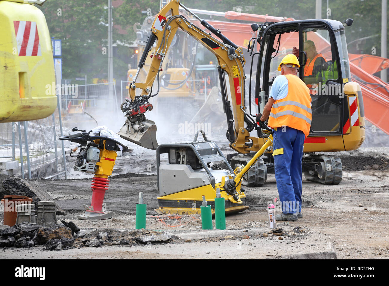 roadworks on a bridge Stock Photo - Alamy