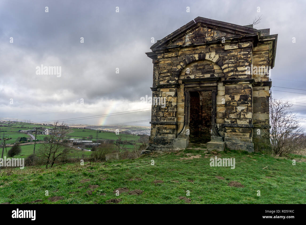Black Dicks Tower (Temple) near Lepton, Huddersfield, West Yorkshire ...