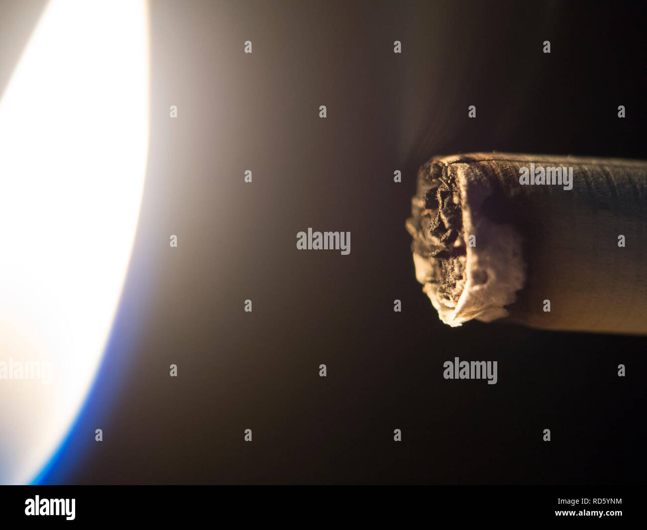 Black lighter hi-res stock photography and images - Alamy