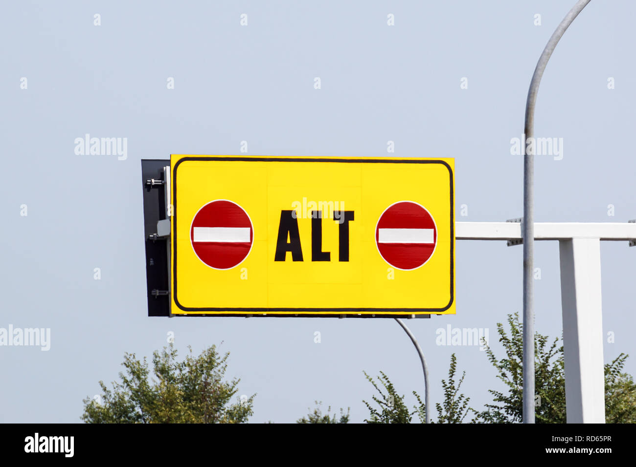 Pause sign hi-res stock photography and images - Alamy