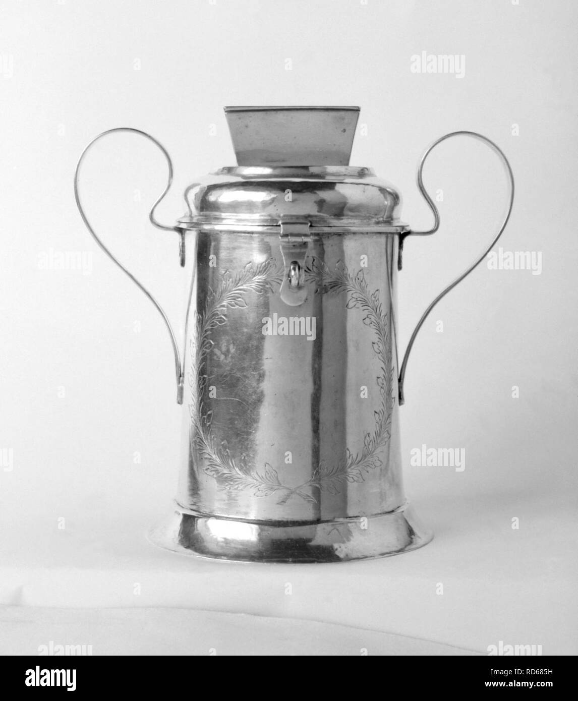 Alms box hi-res stock photography and images - Alamy