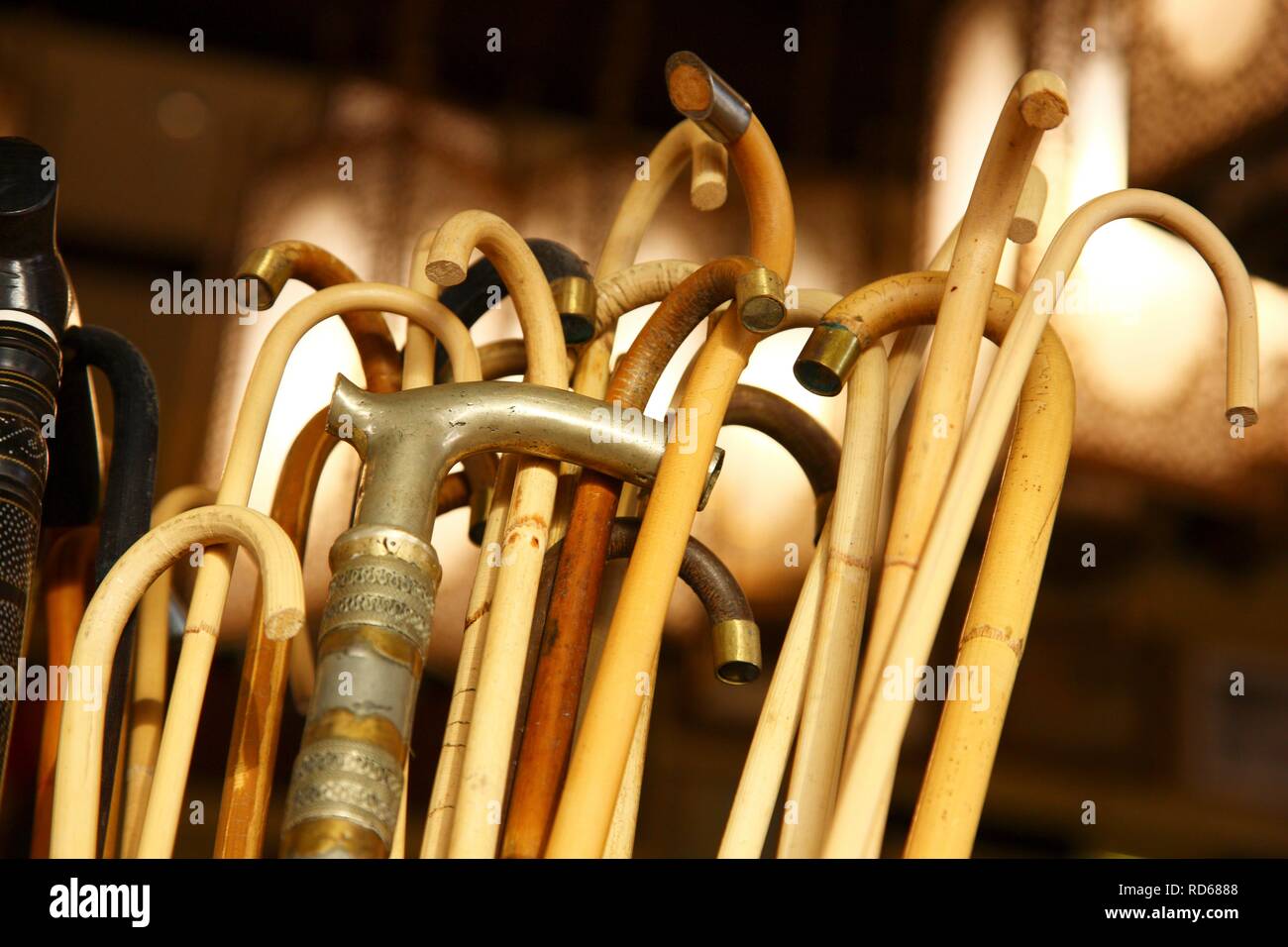 Desert luxury hotel Anantara Qasr Al Sarab, hotel resort built like a ...