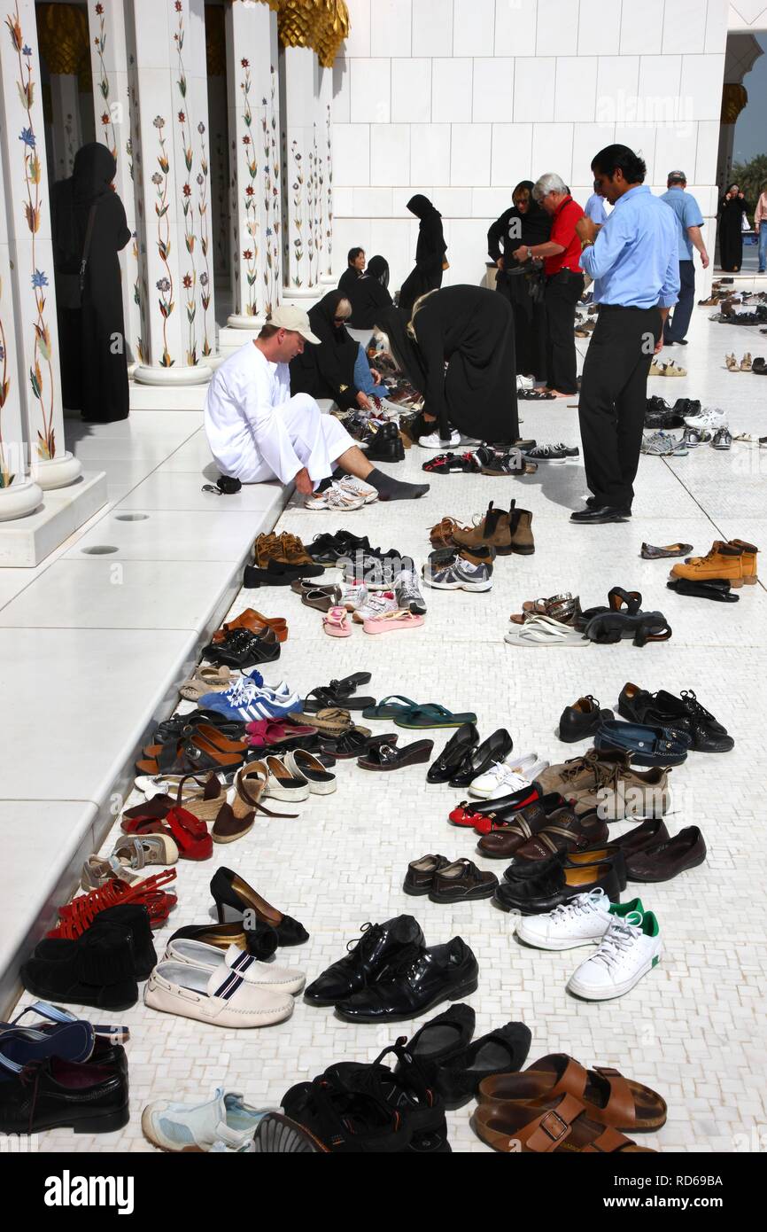 Shoes in front of the Sheikh Zayed Mosque, Abu Dhabi, United Arab ...