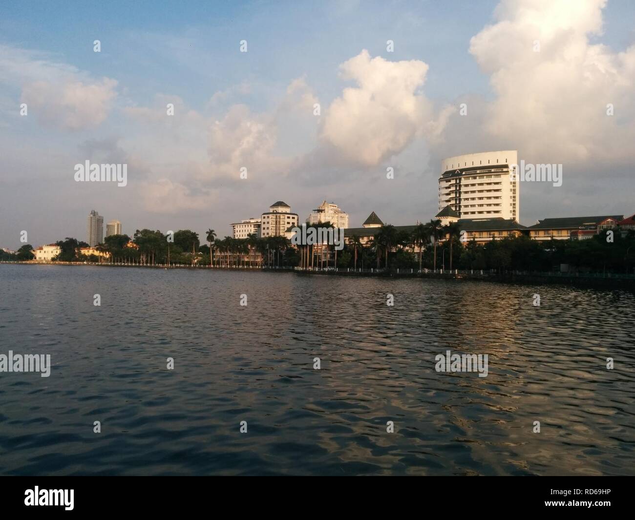Along the circular West Lake road 08 Stock Photo - Alamy